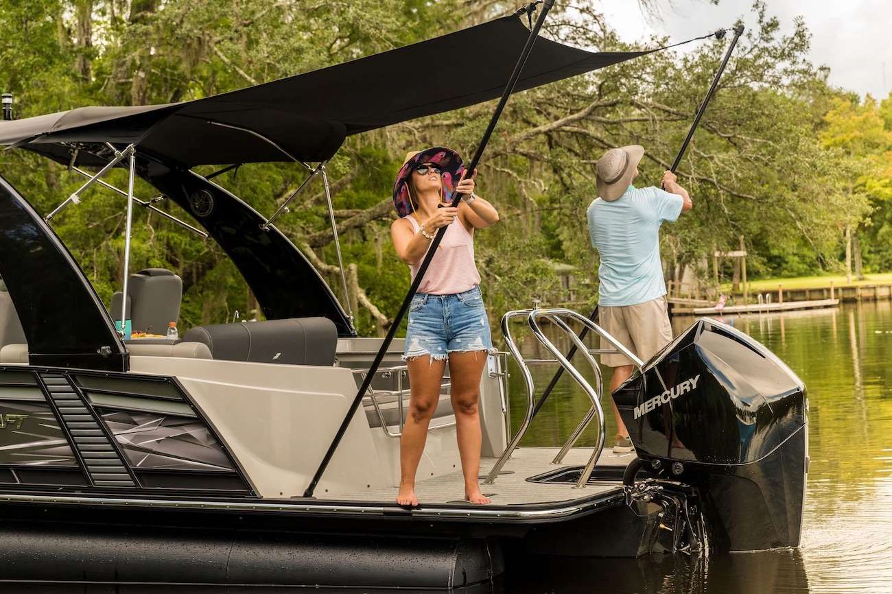 Gemlux Pontoon Shade System - TackleDirect
