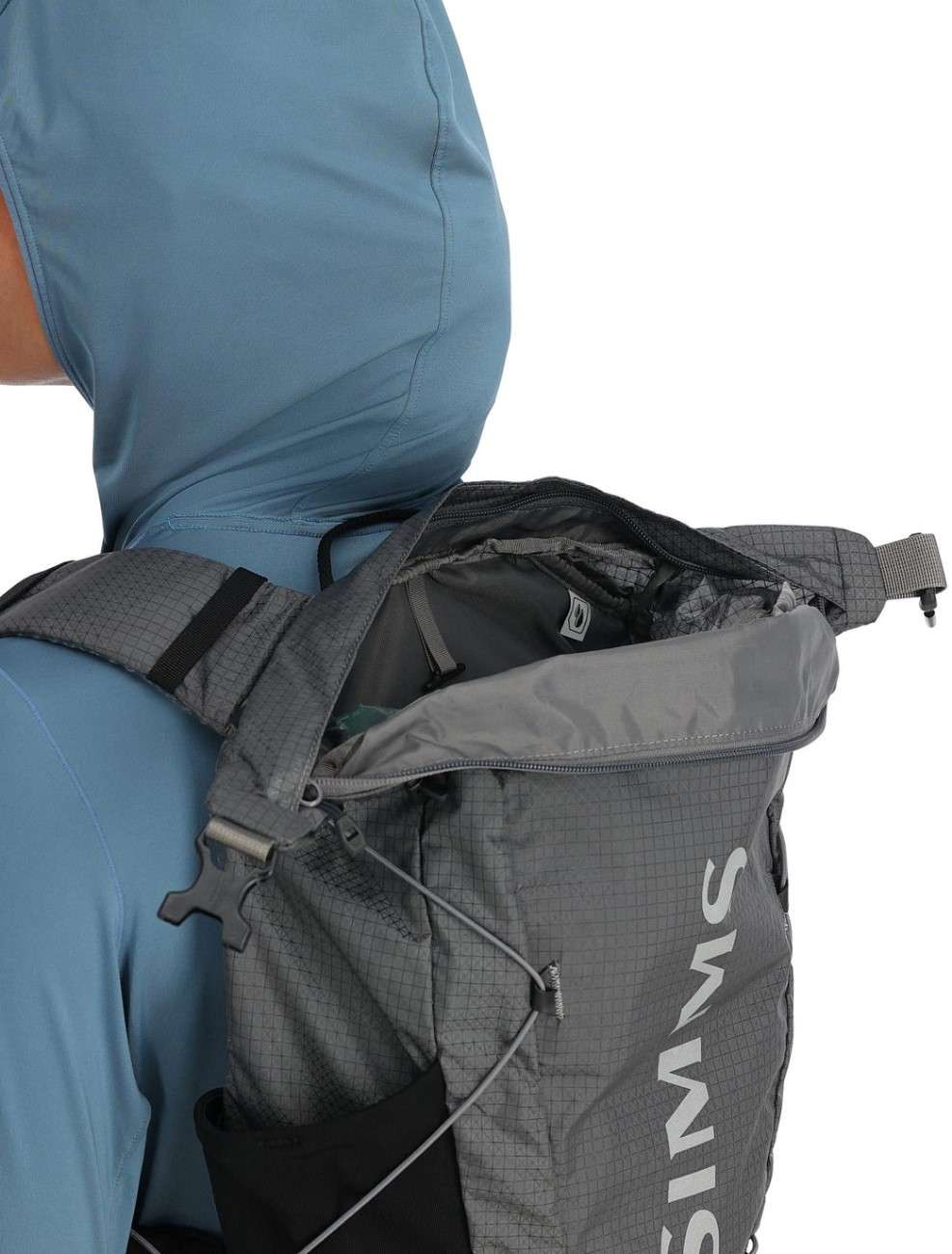 Simms Flyweight Vest Pack - TackleDirect